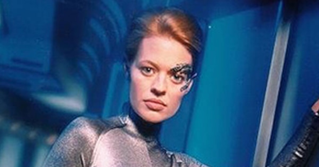 Photos From Star Treks Sexiest Aliens E Online